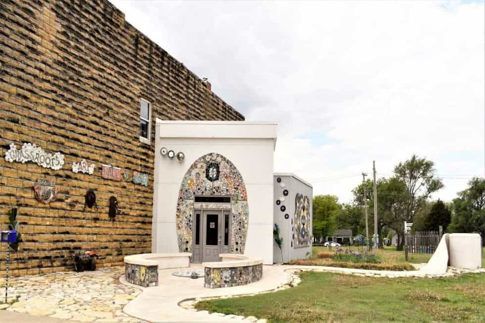 Lucas, Kansas: The Grassroots Art Capital of Kansas - Follow The Piper