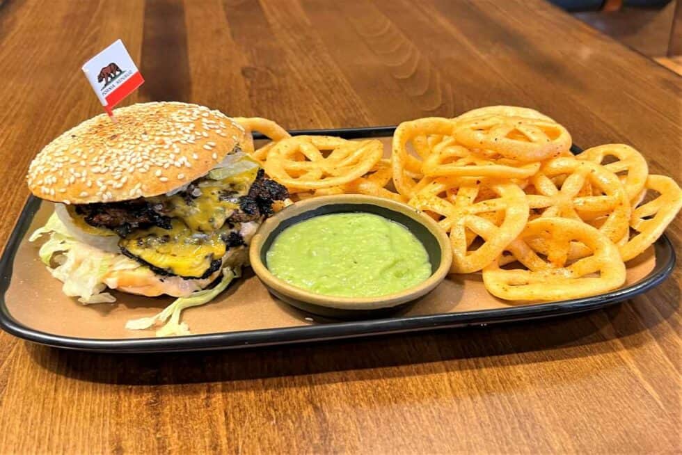 7 Must-Try Fort Wayne, Indiana Restaurants - Follow The Piper