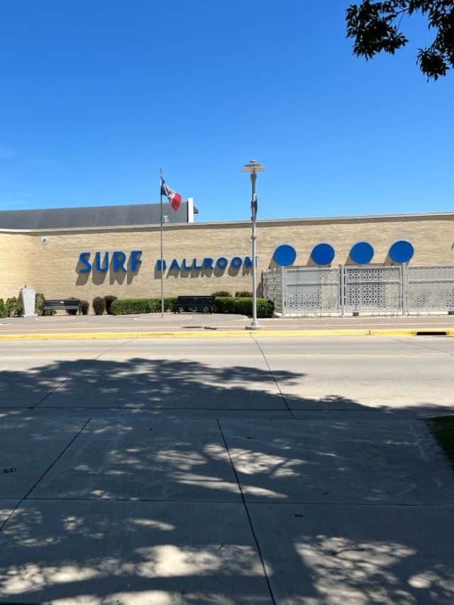 The Best Ways to Spend a Day in Clear Lake, Iowa Story - Follow The Piper