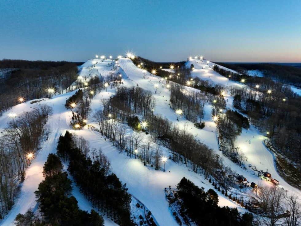 7 Must-Try Winter Sports in Cadillac, Michigan - Follow The Piper